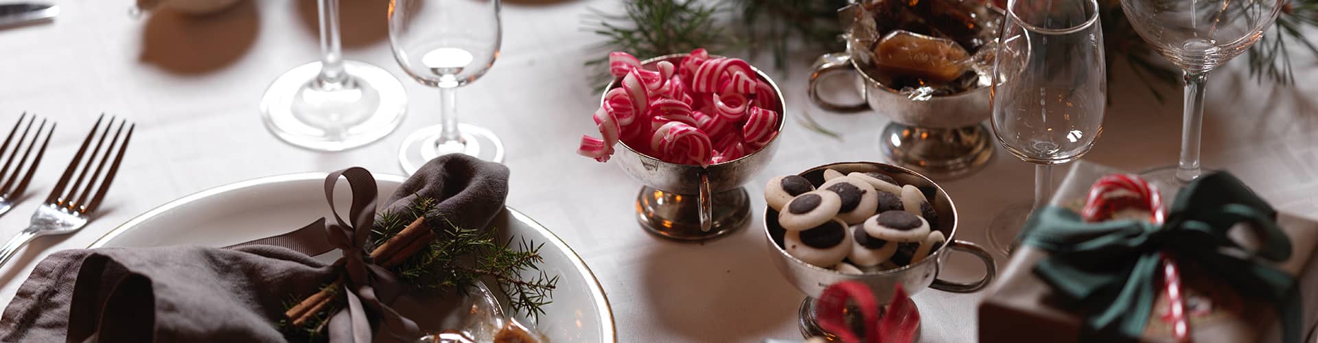 Boka klassiskt Julbord | Traditionellt & Vegetariskt